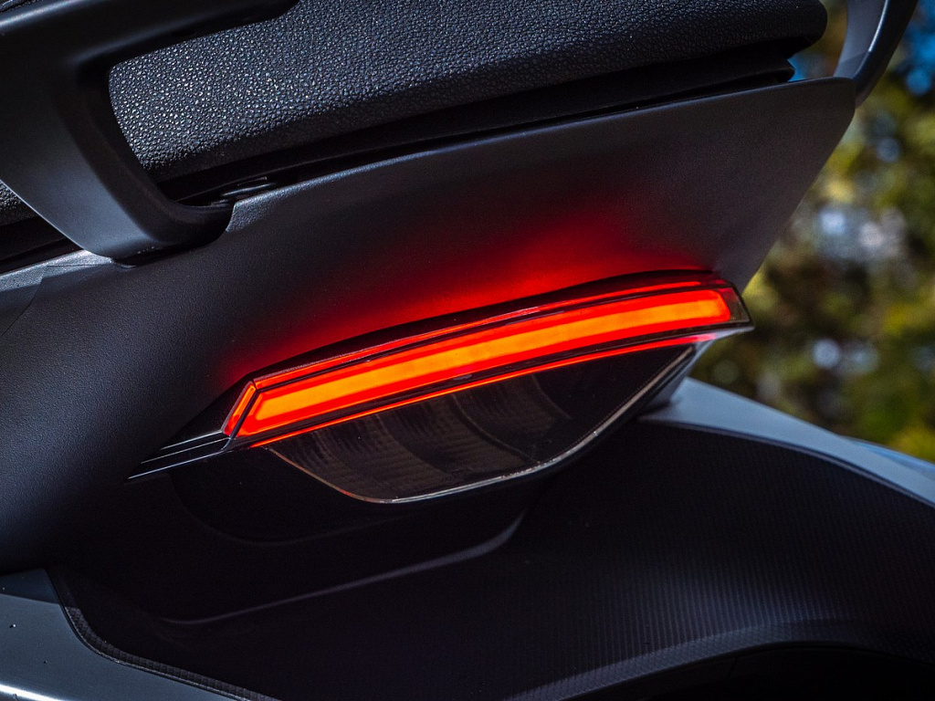 Buy Electric scooter ZEEHO AE8S+